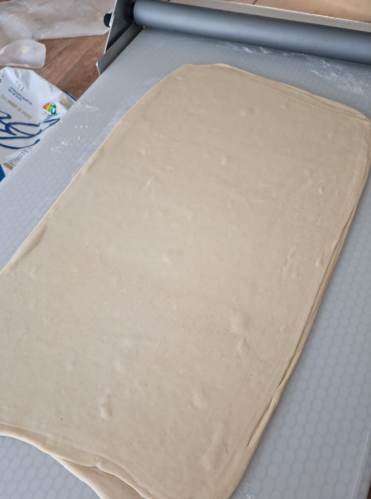 Faire les croissants ou pains au chocolat - recette de boulangerie