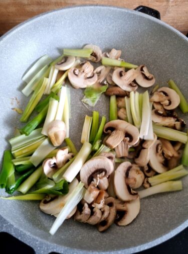 Chow fun aux crevettes - recette de cuisine chinoise